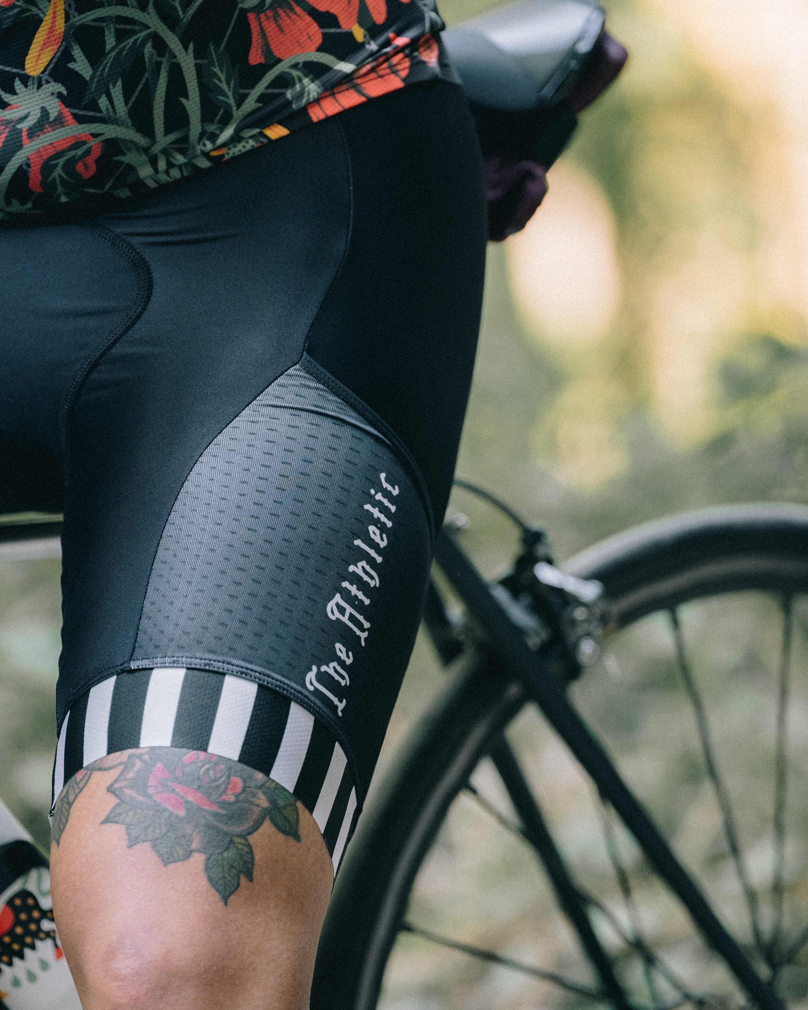 Men's Duo-Tone Cargo Bibs – The Athletic Community